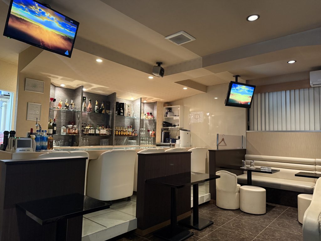 キャスト募集中 | Lounge AZUL